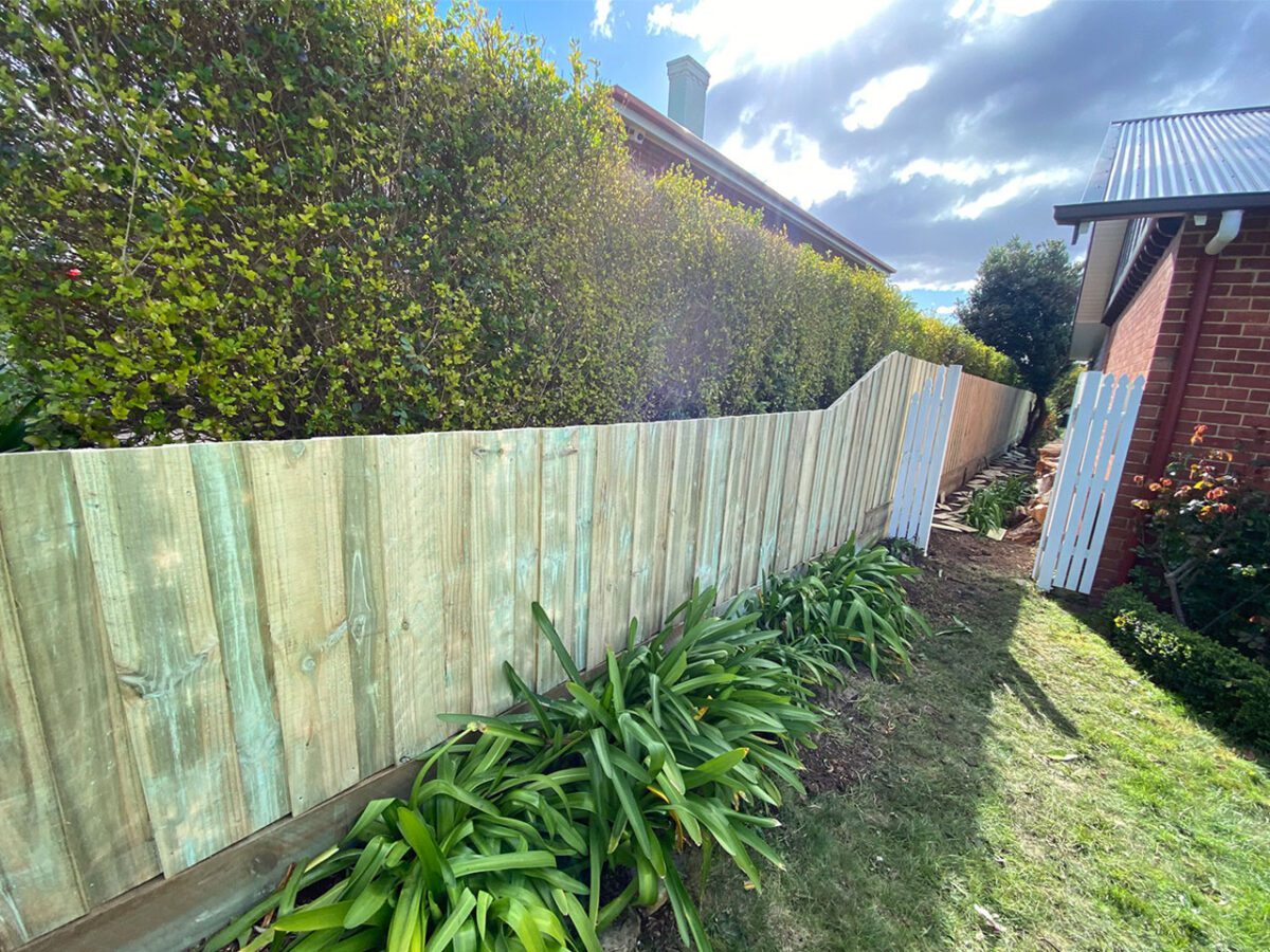 Housing Estate Fence - Hobart Fencing & Gates